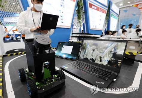 사물 인식 자율주행차량 시연 연합뉴스