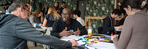 Incubators And Accelerators What Are They And How Do They Work
