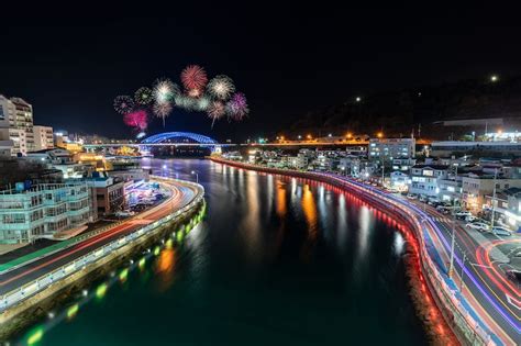예산 걱정 없이 즐길 수 있는 대구의 명소 베스트 4 대구의 역사를 배우고 계절의 아름다움을 감상하며 부담없이 즐기는 대구