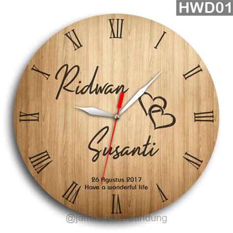 Jual Jam Dinding Kayu Custom Nama Foto Hadiah Pernikahan Kado Nikah