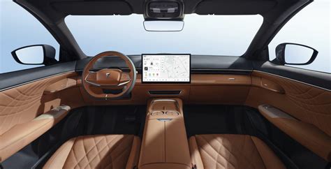 长安深蓝首款 Suv S7曝光，亮相巴黎时装周 极客公园