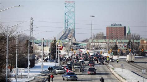 Us Canada Border Crossing Blocked By Canadian Truckers Protesting