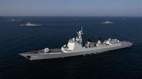 Irán Rusia Y China Disparan A Objetivos Aéreos En Maniobras Navales