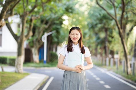 On The Boulevards Classmate On The University Campus Picture And Hd