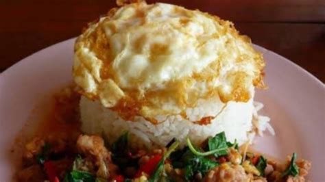 ร้านน้ำฝนผัดกระเพราโบราณ สั่งอาหารออนไลน์ล่วงหน้า รับที่ร้านผ่านแอป