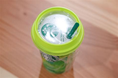 スターバックスのチルドカップに「抹茶クリームラテ」が新登場したので飲んでみた Gigazine