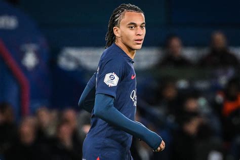 Photo Le Frère De Kylian Mbappé A Connu Ses Premières Minutes De Jeu