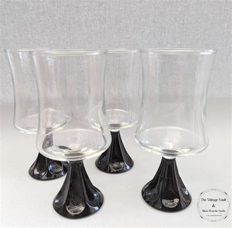 Vintage Wine Glasses Ravenhead Glass Arabesque Wine Glasses Vintage