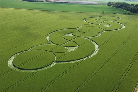 2005 Crop Circles Temporary Temples