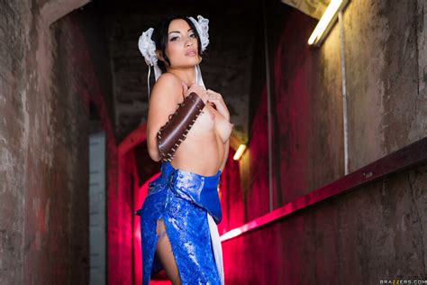 Sex Fighter Chun Li Vs Cammy Sex Fighter Chun Li Vs Cammy Xxx Parody 110 Porn Pic Eporner