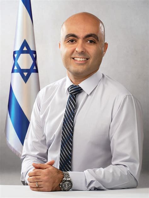 אליהו יוסיאן ירצה בסינמטק תל אביב על אף הביקורות נגדו מעריב