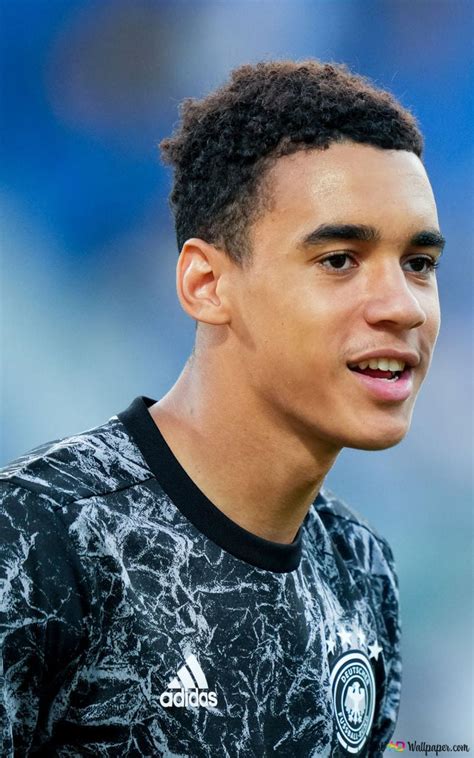 Bayern Munich Football Player Jamal Musiala Blurred Plan 2k Wallpaper