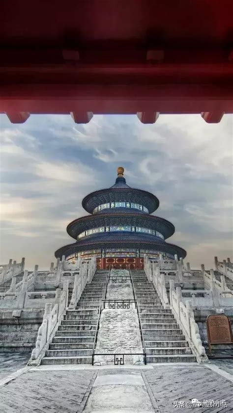 对称美简单 简单对称画 大山谷图库