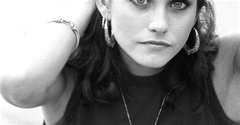 Beautiful Courtney Cox In 1988 Photo By Karen Hardy Imgur