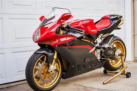 424 Kilometer 2005 Mv Agusta F4 1000 Tamburini Mv Agusta Bike Class