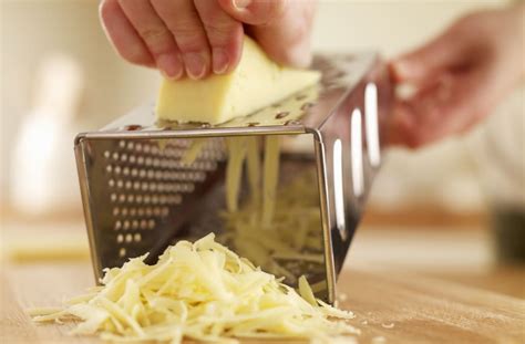 A 5 Second Trick To Clean Your Cheese Grater Aol Lifestyle