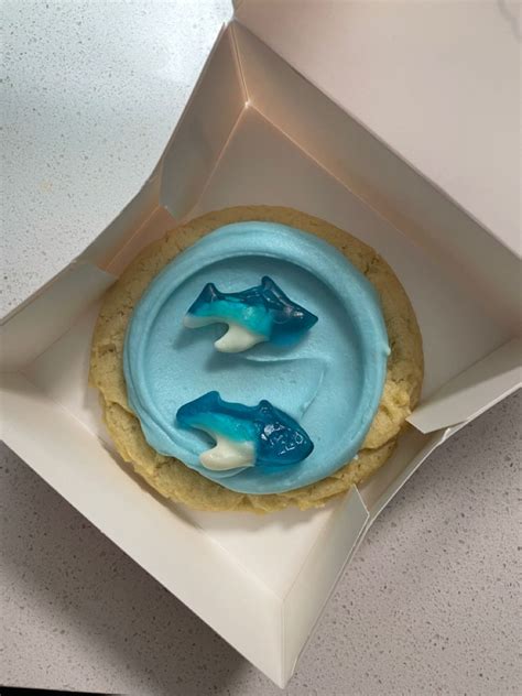Shark Cookie Crumbl Cookie