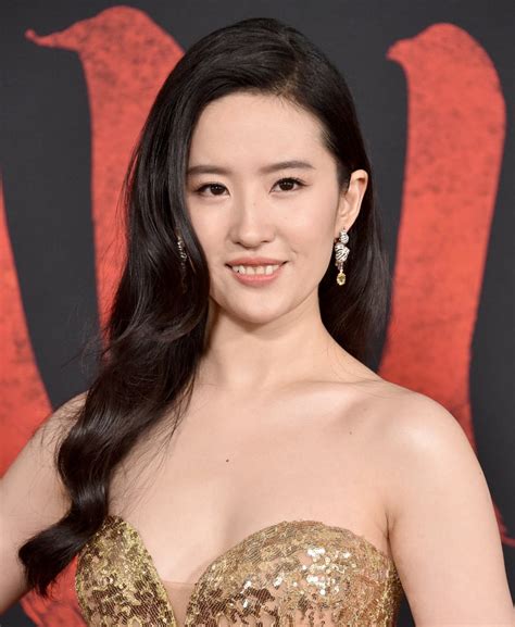Yifei Liu Wearing Elie Saab At The Mulan Premiere Yifei Liu Wearing