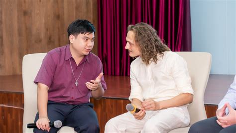 Program Application Of Metaphor Analysis And Implication In Psychological Therapy Sổ Tay