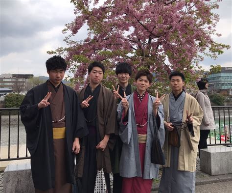 男性の団体様 京都着物・浴衣レンタル【咲く都】｜京都着物・浴衣レンタル【咲く都】｜祇園・京都駅近く／人気着物が2750円