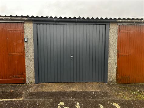 DIY Vs Professional Garage Door Repair