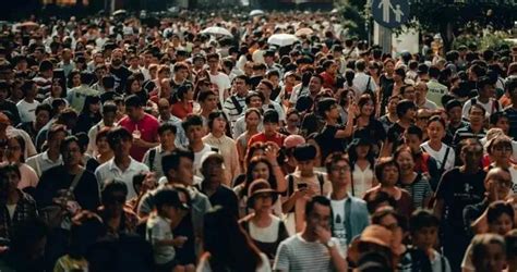 90后和00后正在「断亲」！为什么现在的年轻人不走亲戚了？痛苦新浪新闻