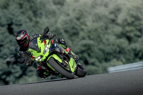 Motorrad Vergleich Kawasaki Ninja 400 2019 Vs Kawasaki Ninja ZX 4RR 2024