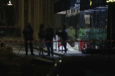 Paris Un Homme Tué Par Balle à Proximité Des Champs Élysées Lauteur