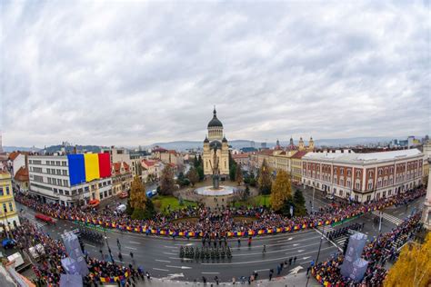 Peste de clujeni și turiști au sărbătorit împreună Ziua Națională a României la Cluj