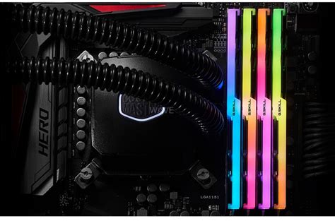 RAM Atmintis G Skill Trident Z RGB DDR4 32 GB 4000MHz CL18 F4