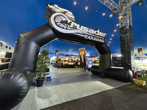 Super Sized Inflatable Arch With 3 Dimensional Logo Puts Crusader Front And Centre At Melbourne