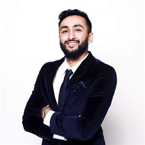 Nazeel Athar Mba Financial Analyst Huda Beauty Linkedin