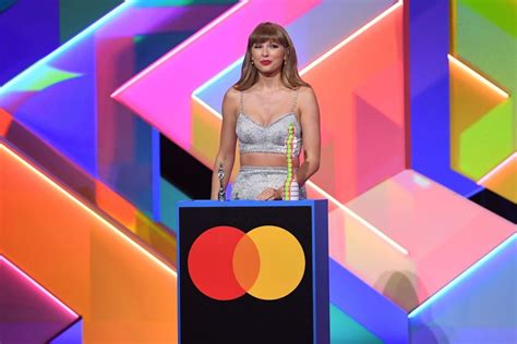 Taylor Swift Stuns At The Brit Awards 2021 135 Photos Pinayflixx