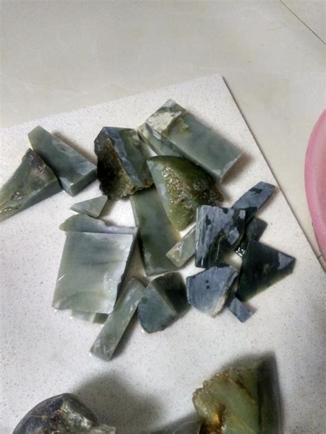 和田籽料出鐲子之後的邊角料是怎樣處理的？ 每日頭條