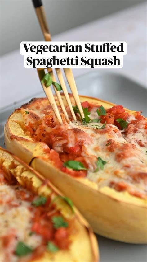 Vegetarian Stuffed Spaghetti Squash Vegetarian Recipes Easy Dinner
