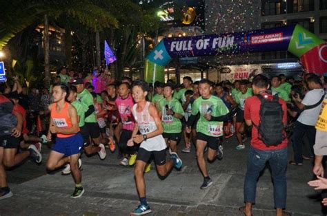 Pj Wako Singkawang Lepas Ratusan Peserta Run Tastic 5 K SUARAKALBAR CO ID
