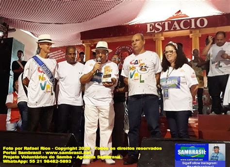 Aesm Rio lança sambas de enredo e promove entrega do Troféu Olhômetro