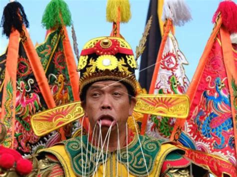 Festival Tambun Bungai Di Kalteng Dekatkan Masyarakat Dengan Tradisi