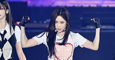 에스파 윈터 눈빛은 강렬하게 엑s Hd포토