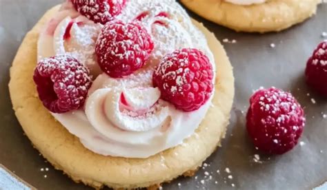 Fresh Raspberries And Crème Cookies A Simple Yet Stunning Valentines