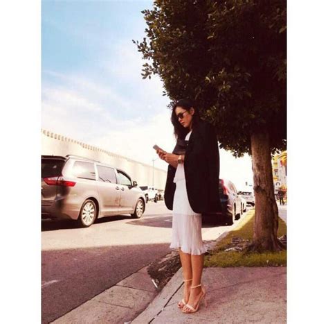 10 Potret Son Ye Jin Yang Makin Memikat Dan Awet Muda