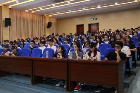 影视传媒学院举行2020级新生入学教育大会