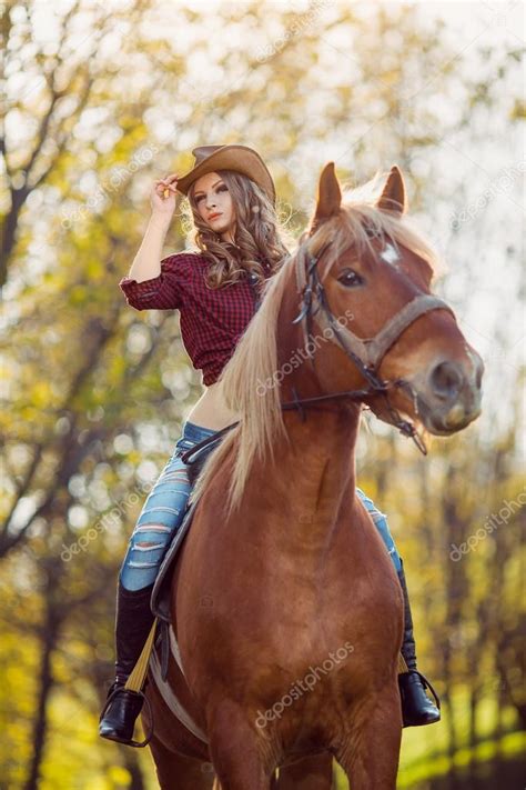 Country Horse Wallpaper Girl Farmhouse Horse Wall Art