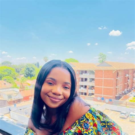 Evelyn Kudakwashe Ushamba Msushamba • Threads Say More