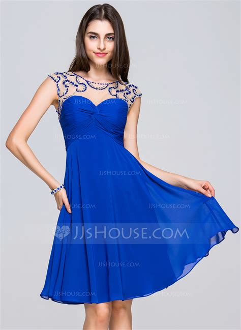 A Lineprincess Scoop Neck Knee Length Chiffon Homecoming Dress With