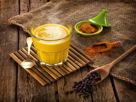 11 Effective Home Remedies For Dry Cough