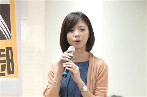 吃火鍋不用戴墨鏡了！卓冠廷和洪慈庸今天登記結婚 政治 中時