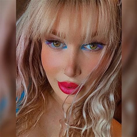 Nadianadalian Nadiyaemo • Threads Say More