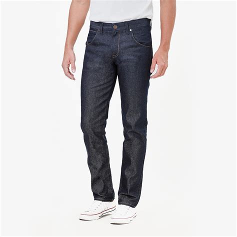 กางเกงยีนส์ผู้ชาย Slim Fit เอวกลาง ทรงตรง สียีนส์ Wrangler Thailand