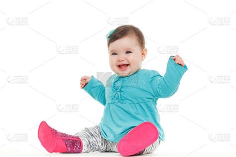 录音室里的白底小女孩